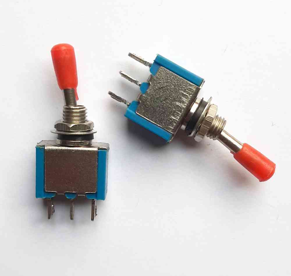 BX 3A 250V Toggle Switch SPDT 3 Pin (1 Pc) – Indian Hobby Center